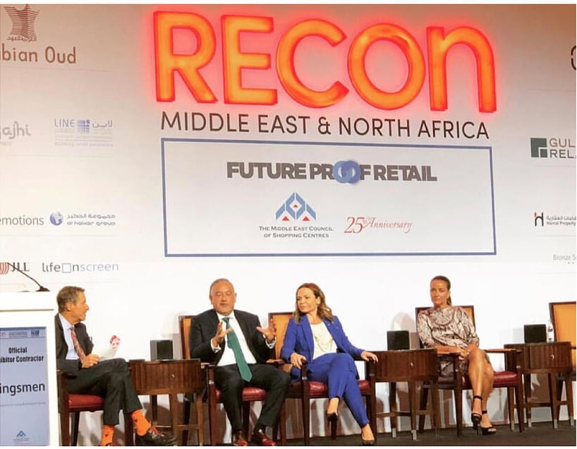 Don’t Be Boring! Top 10 Ways to Effectively Moderate a Panel Discussion